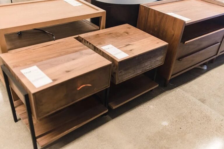 Crate and Barrel Outlet Information - That Outlet Girl