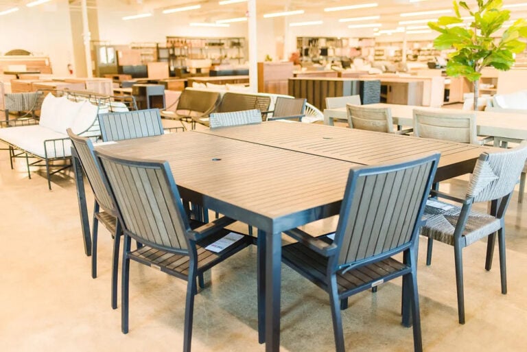 Crate and Barrel Outlet Information - That Outlet Girl